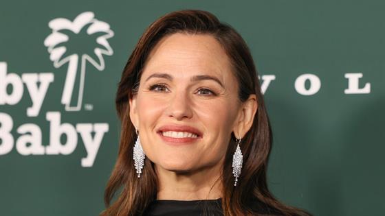 Jennifer Garner Shares Her Feelings About Aging—And Whether She Does Botox