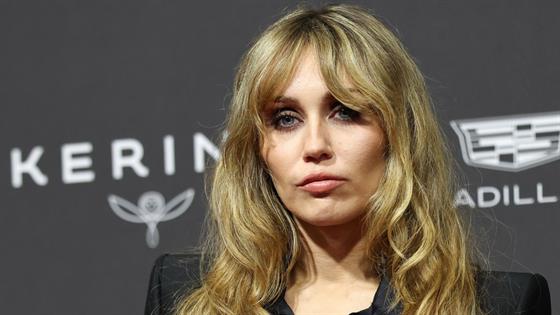 Miley Cyrus Steps Out With Hannah Montana-Inspired Hair Transformation