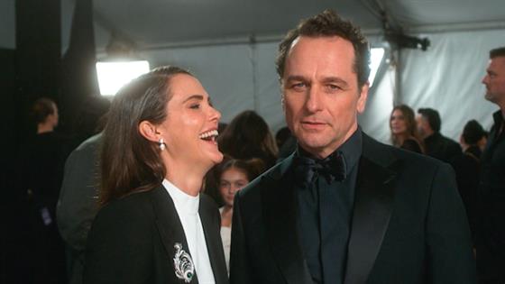 GLAMBOT: Keri Russell & Matthew Rhys | Critics Choice Awards 2026