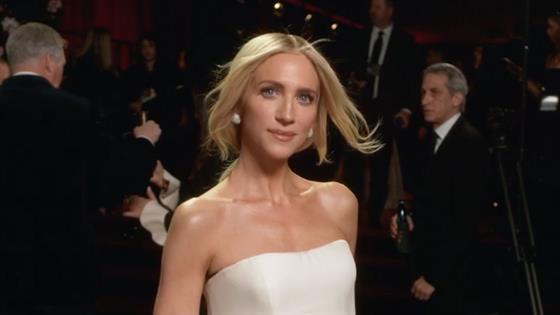 GLAMBOT: Brittany Snow | Golden Globes 2026