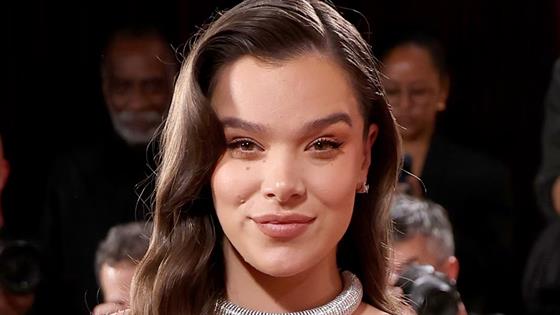 Pregnant Hailee Steinfeld’s Golden Globes Look Is So Good It’s Sinful