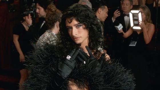 GLAMBOT: Odessa A'zion | Golden Globes 2026