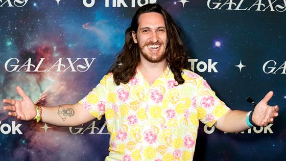 Influencer Sidney Raz Diagnosed With Stomach Cancer From Genetic Test ...