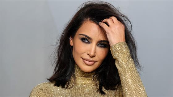 See Kim Kardashian Fall Into a Bush Ahead of Vanity Fair Oscars Party