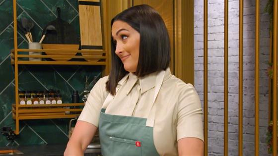 Nikki Bella Sabotages Twin Sister Brie's Cooking Station