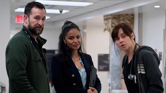 'The Pitt' Season 2 Sneak Peek: See Dr. Robby's Chemistry With This New ...