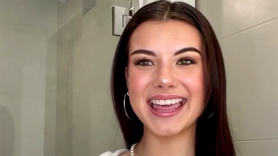 Sarah-Jade Bleau Reveals PERFECT Red Lip E!ssentials