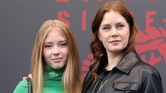 Amy Adams and Daughter Aviana Enjoy Enchanted Outing in Rare Red Carpet ...